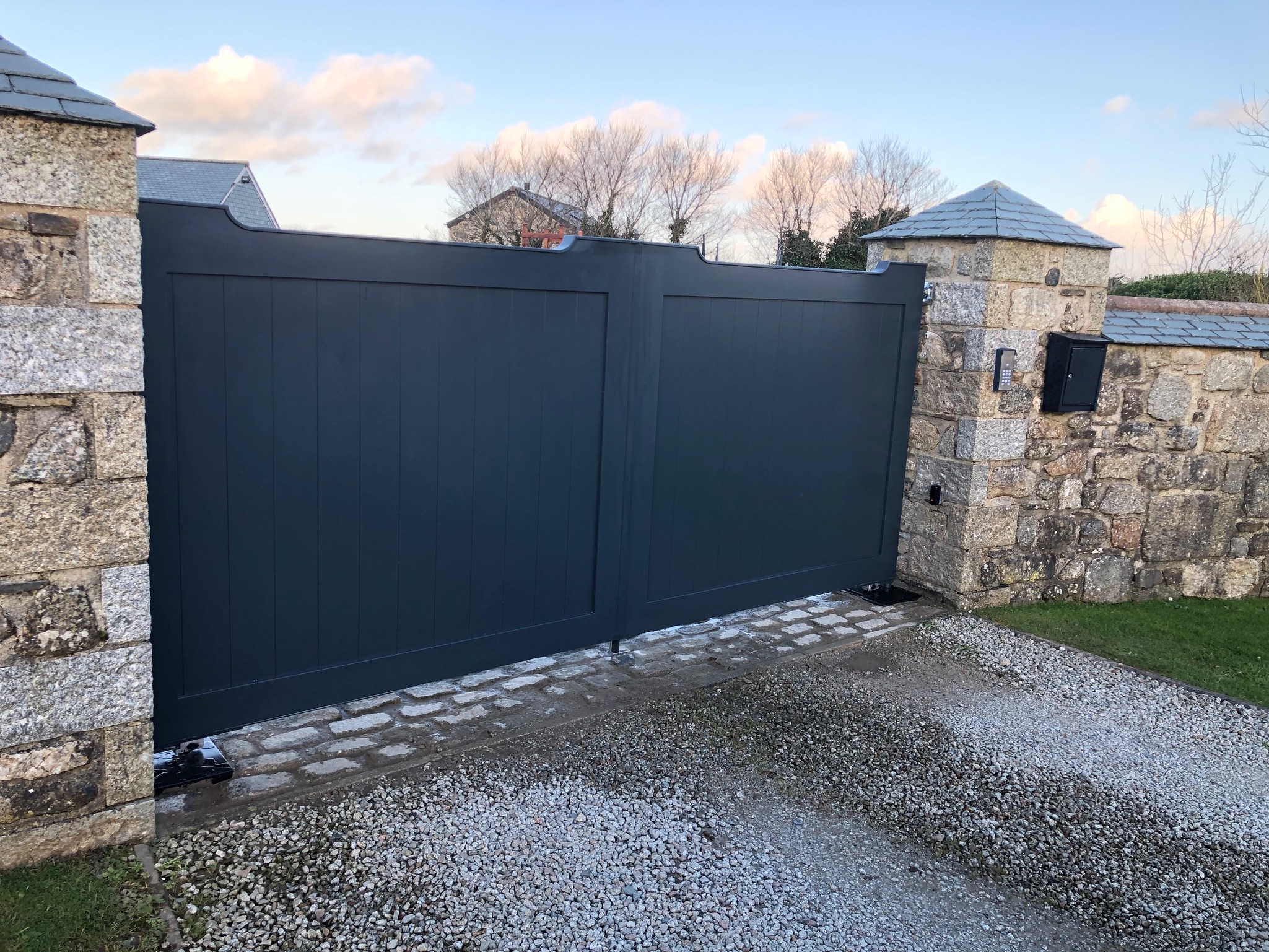 Aluminium Gates with underground BFT motors – South West Garage Doors